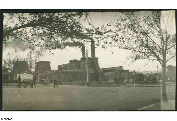 Construction of a power station - History Hub
